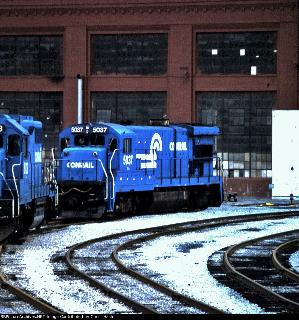 Conrail 5037